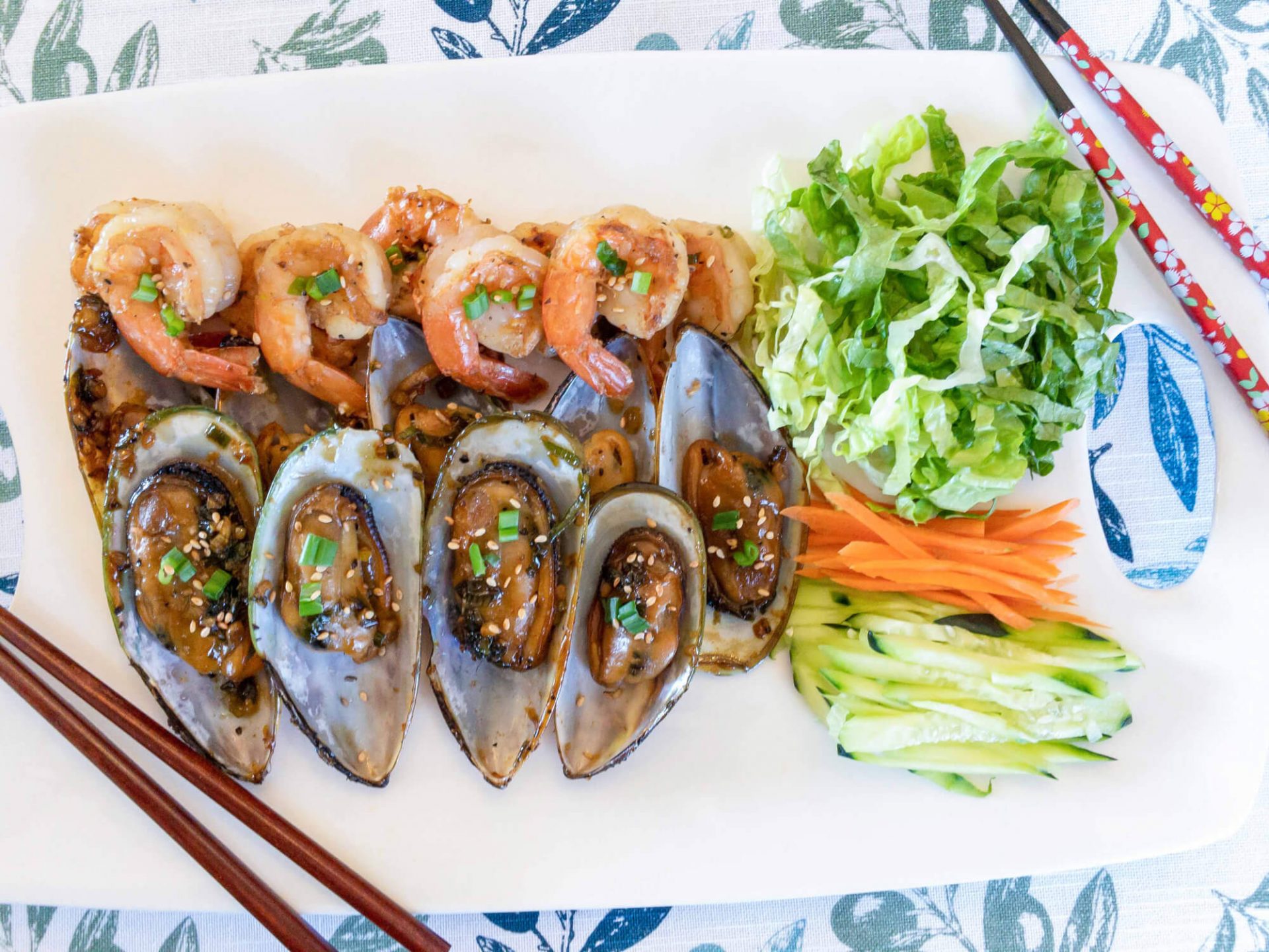 Mussels and Shrimp in an Asian Garlic Sauce – Asian Recipes At Home