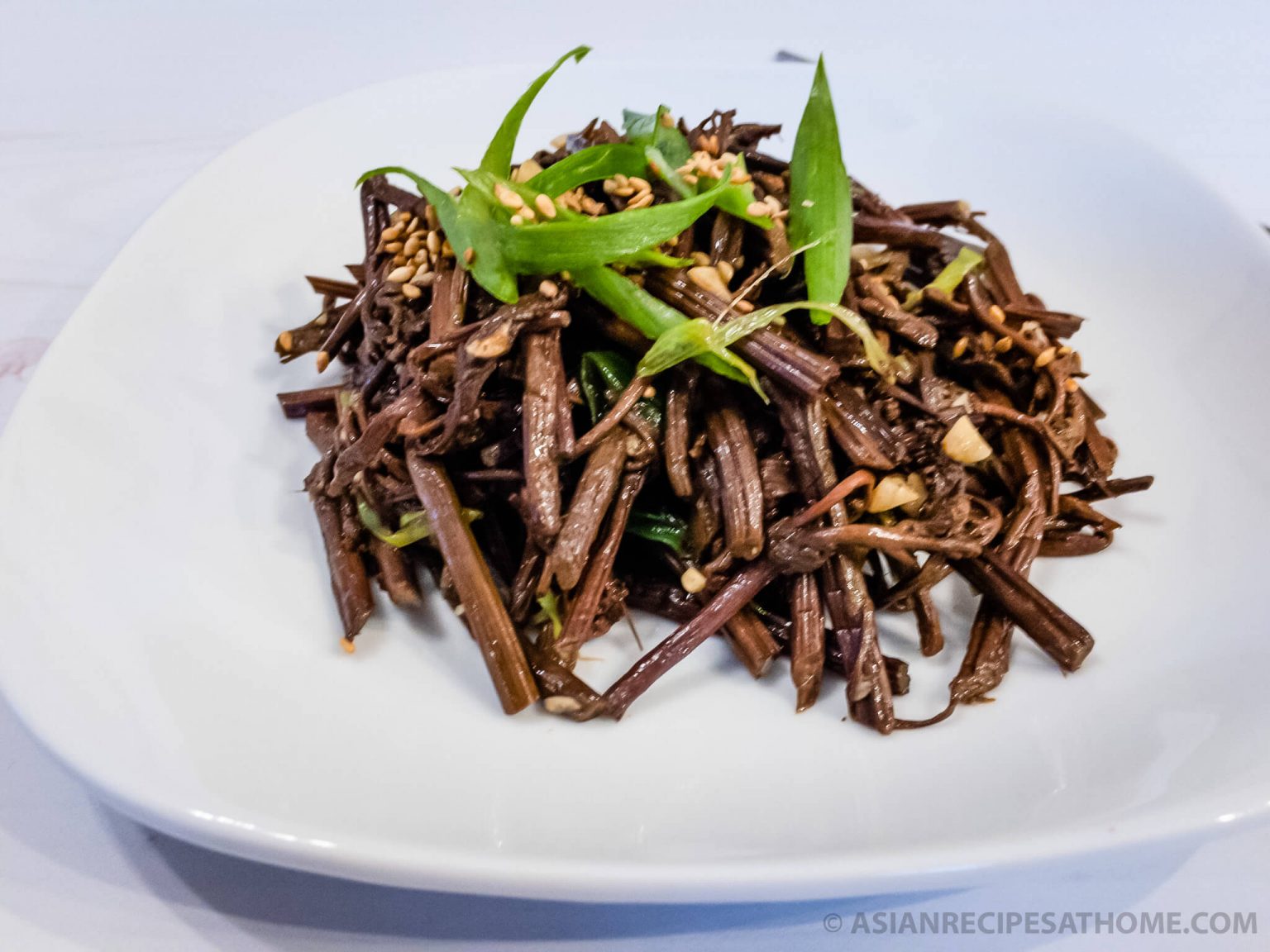 Korean Stir-Fried Fernbrake Side Dish (Gosari Namul 고사리나물) – Asian ...